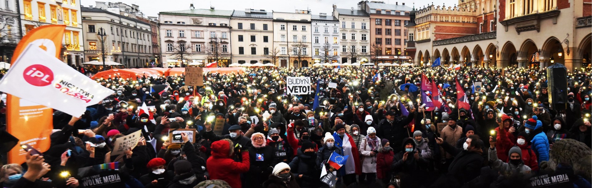 Protest w obronie wolnych mediów: "Ukradli media, ukradną wybory"
